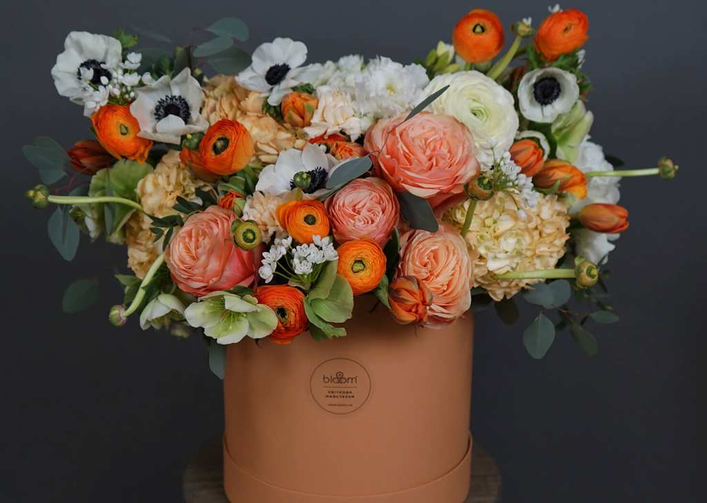 Композиція в круглій коробці Agata Box